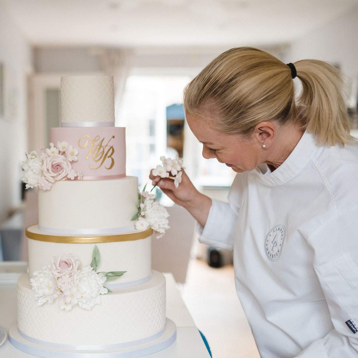 How to get the best from you wedding cake consultation